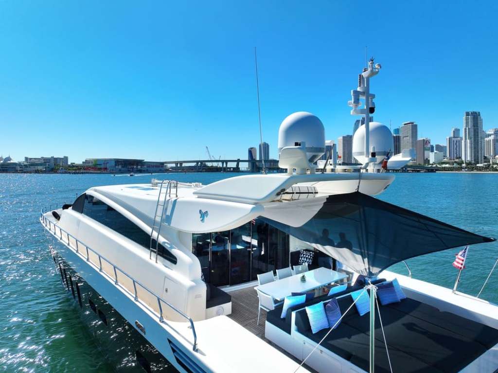 101' Leopard - Marine Sales & Charters